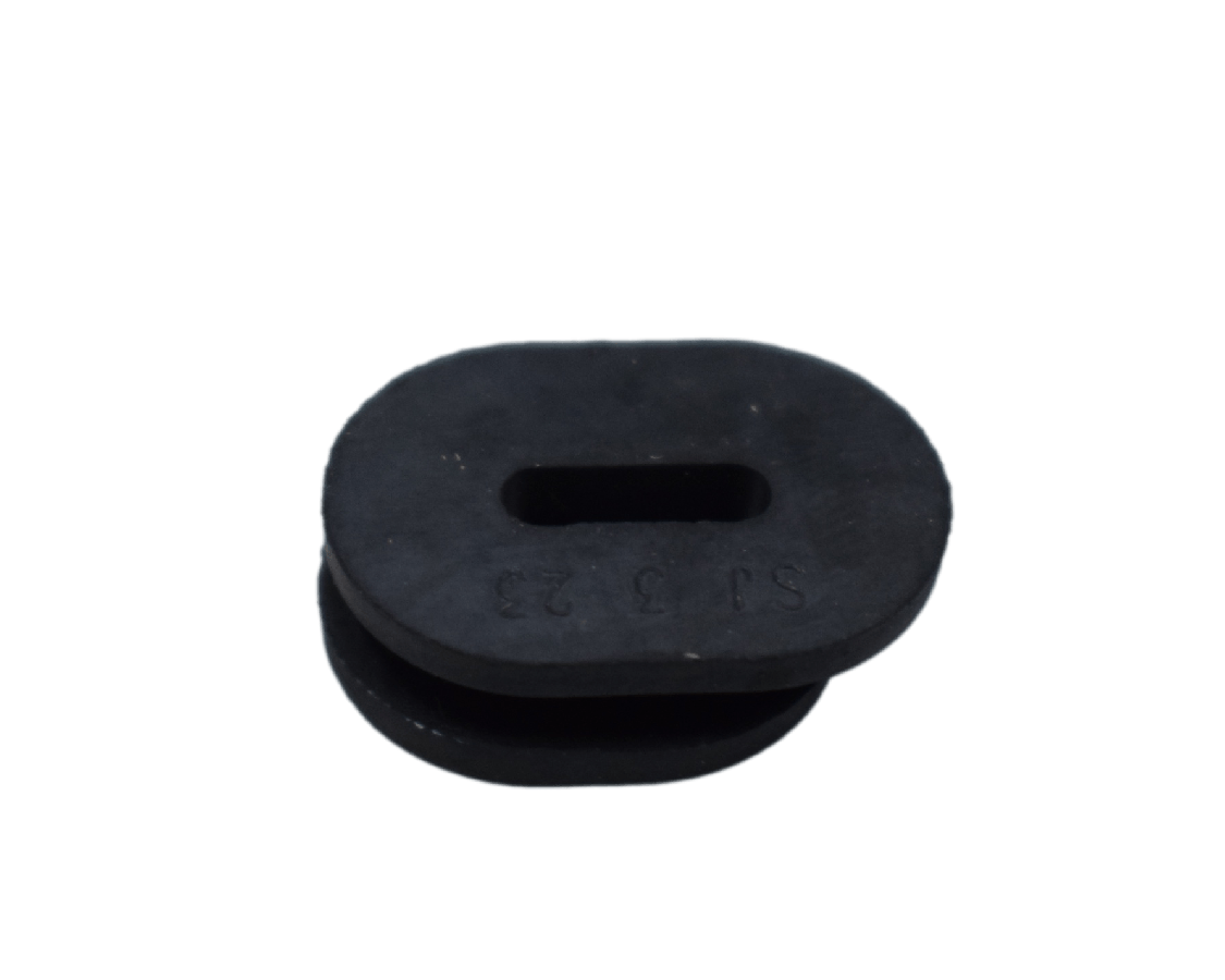 Suzuki Original GN 125H Side Cover Rubber | Mundimotos